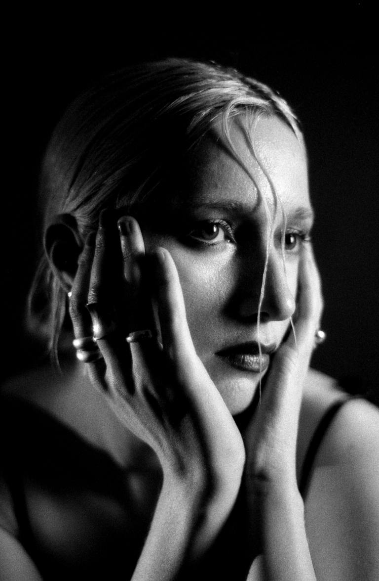 Who is Sally Dige? - Sally Dige